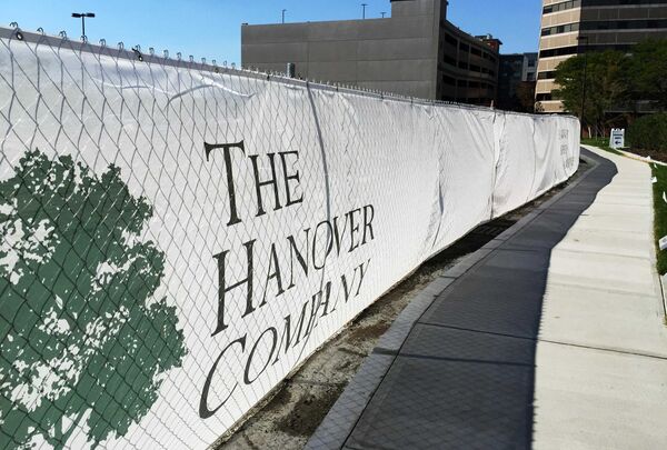 Construction Fence Windscreens & Banner | CoverSports